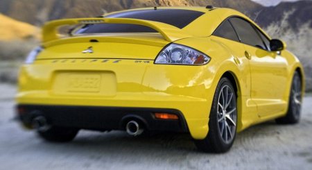 2009 Mitsubishi Eclipse at Chicago show – DriveArabia UAE, KSA & GCC