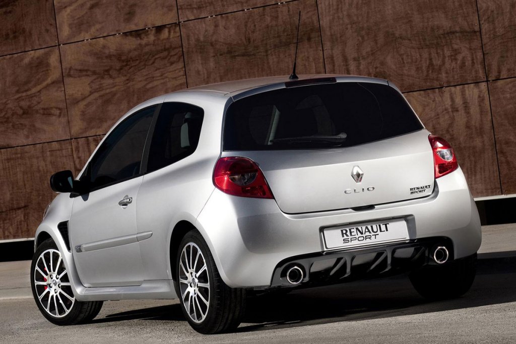 Renault Sport Clio 2010 launched in UAE | Drive Arabia