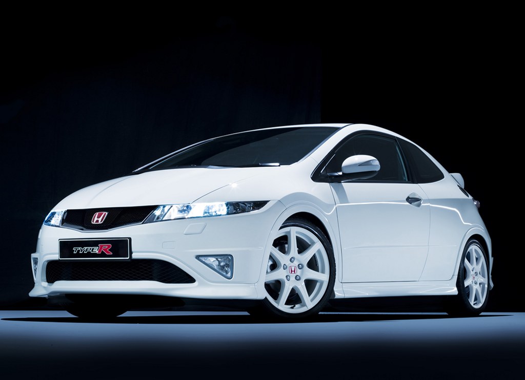Honda Civic Type-R 2010 now in UAE showrooms | DriveArabia