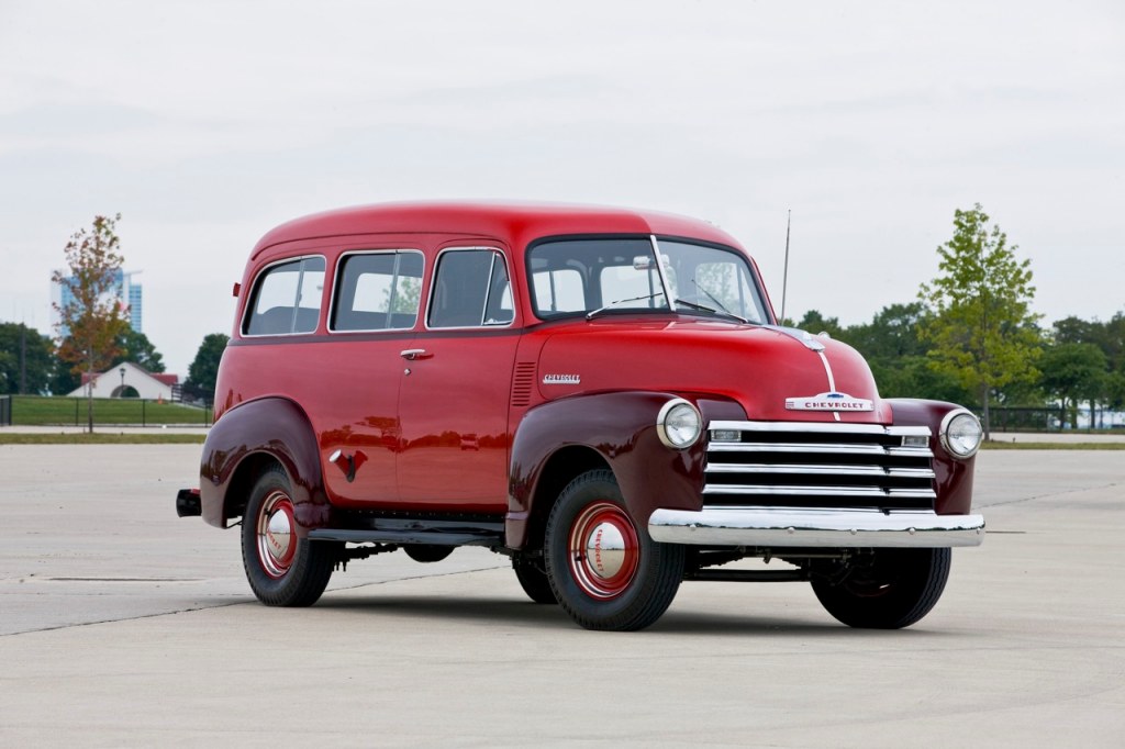 Saudi Arabia’s oldest Chevrolet Suburban is a GMC | DriveArabia