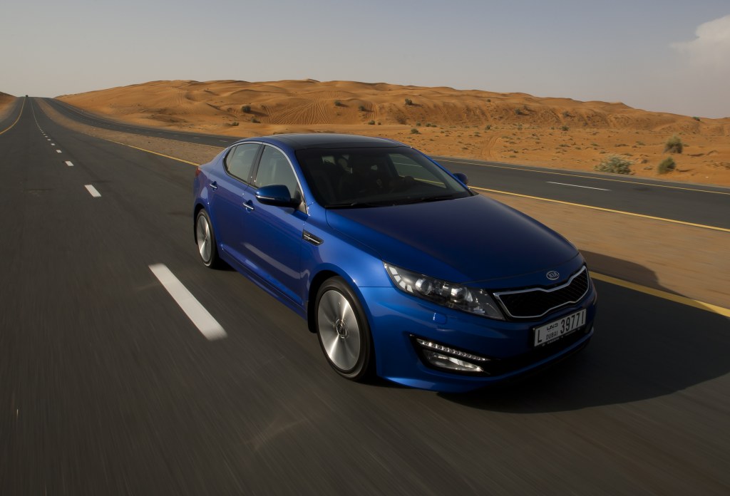 First drive: Kia Optima 2011 in the UAE | DriveArabia
