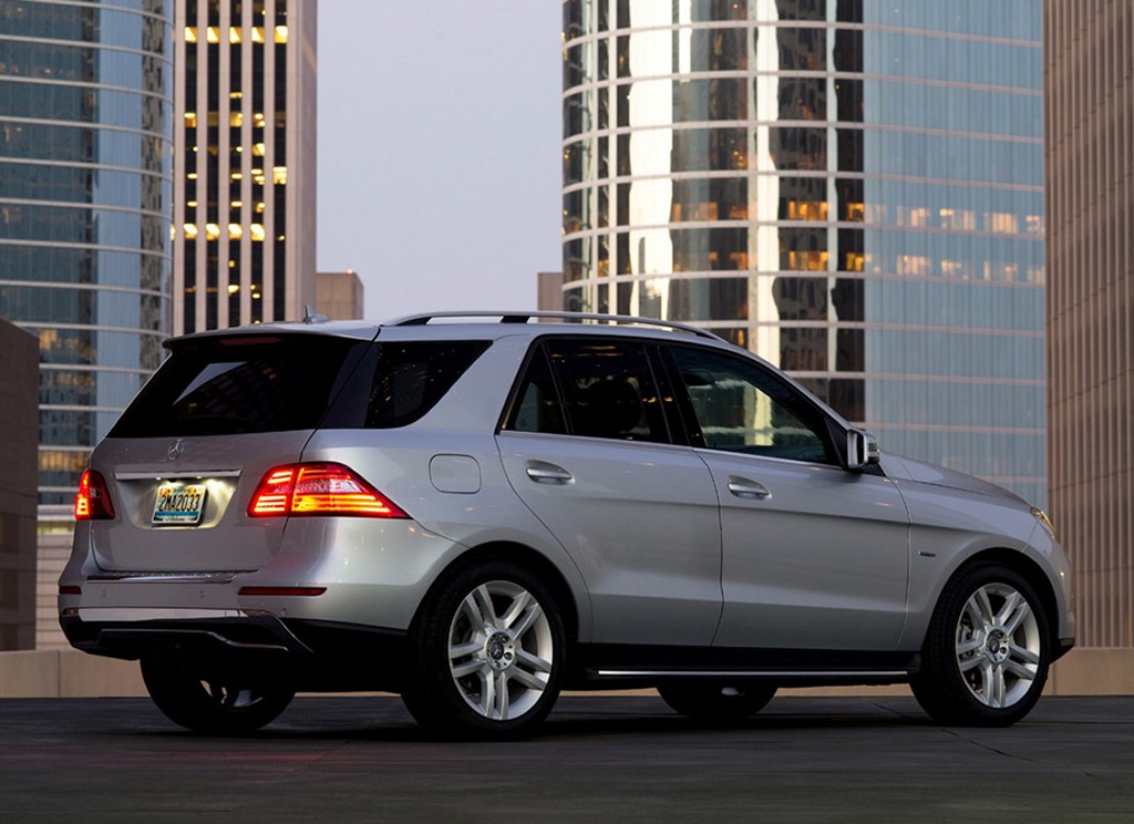 Mercedes-Benz M-Class 2012 launched with ML350 model | DriveArabia