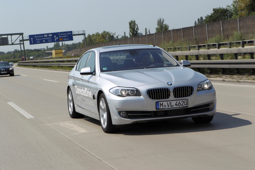 BMW takes on motorways with autonomous tech | DriveArabia