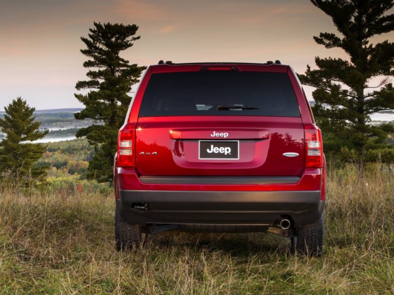 2014 Jeep Compass and Patriot get 6-speed automatic option | Drive Arabia