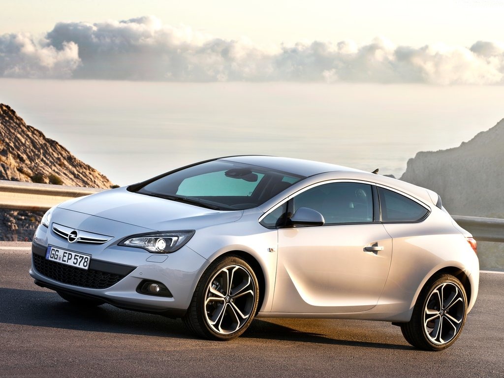 Opel officially relaunched in UAE with almost-full 2013 model range ...