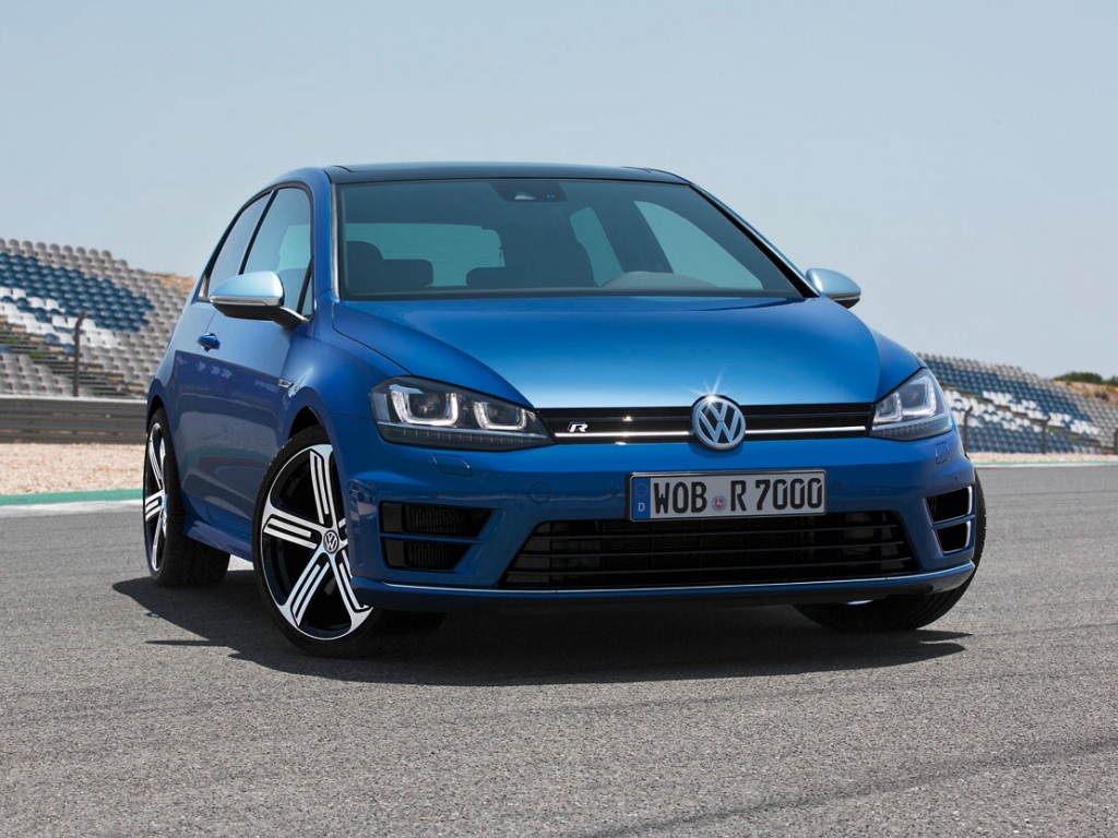 2014 Volkswagen Golf R all set to debut at Frankfurt | Drive Arabia