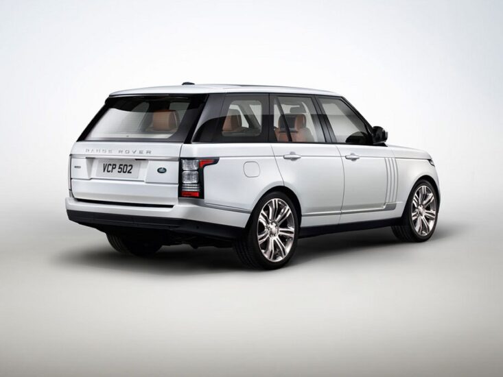 2015 Range Rover Autobiography Black trim debut in Dubai | DriveArabia