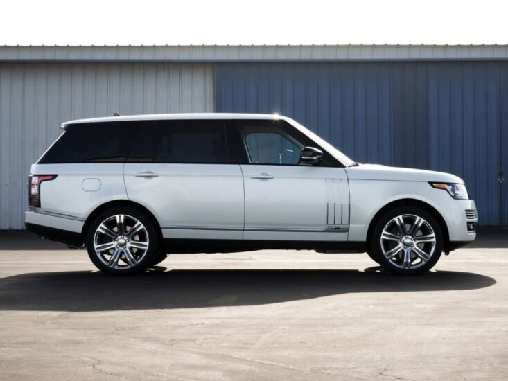Range Rover Long-Wheelbase live debut at L.A. Auto Show | DriveArabia