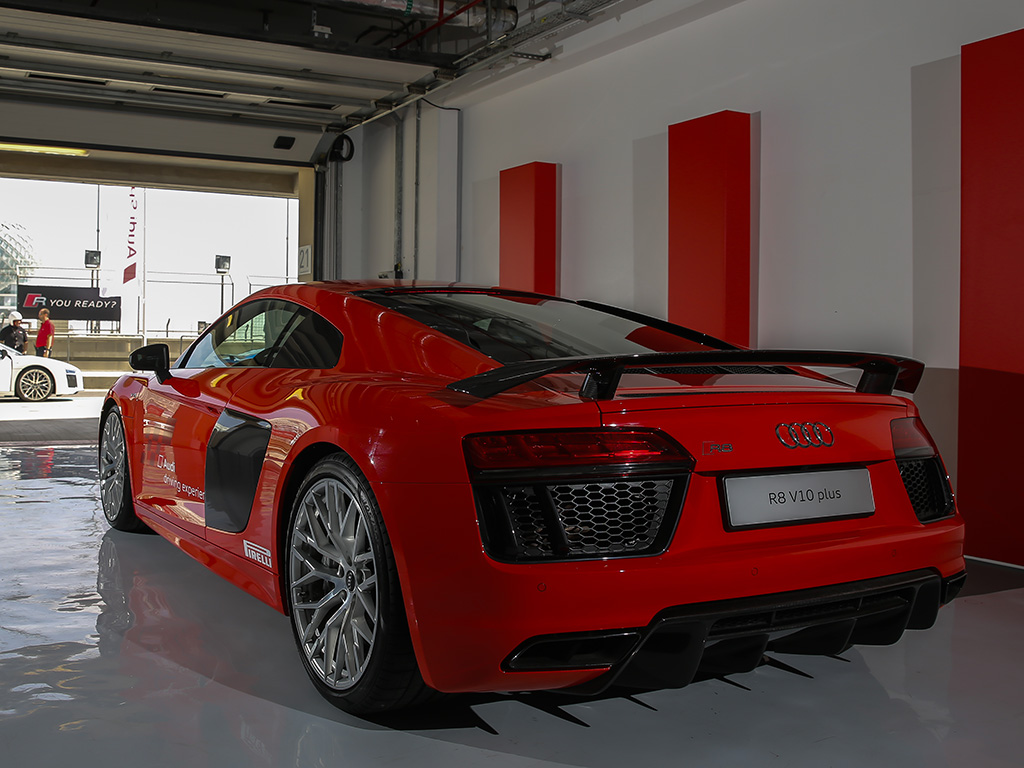 First drive: 2016 Audi R8 V10 Plus in the UAE | DriveArabia