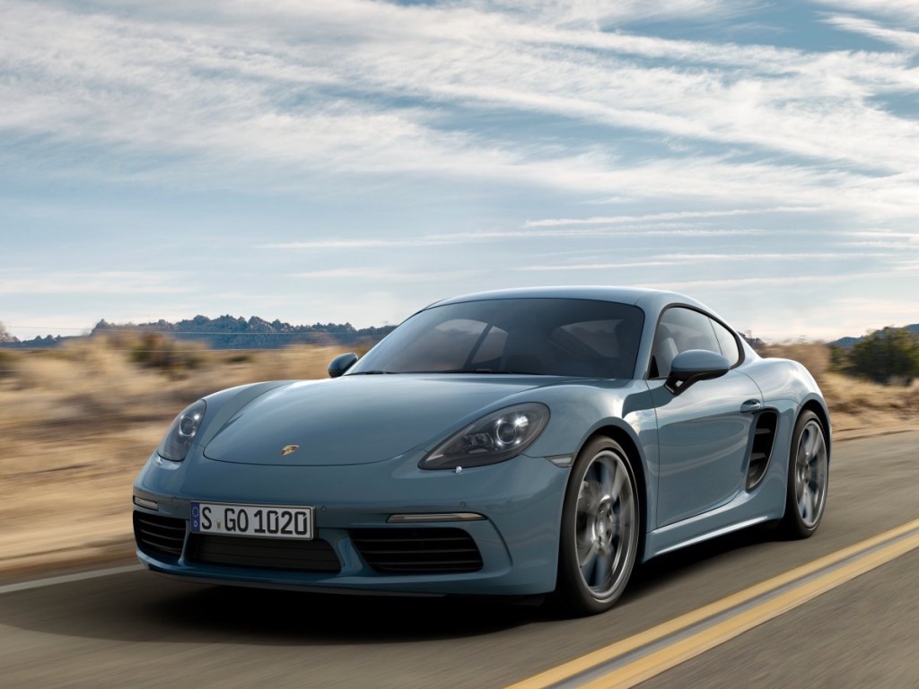 2017 Porsche 718 Cayman turbo models debut | Drive Arabia