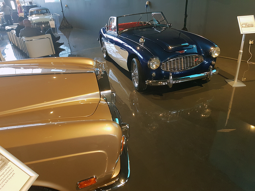 Nostalgia Classic Cars showroom opens in Dubai | DriveArabia