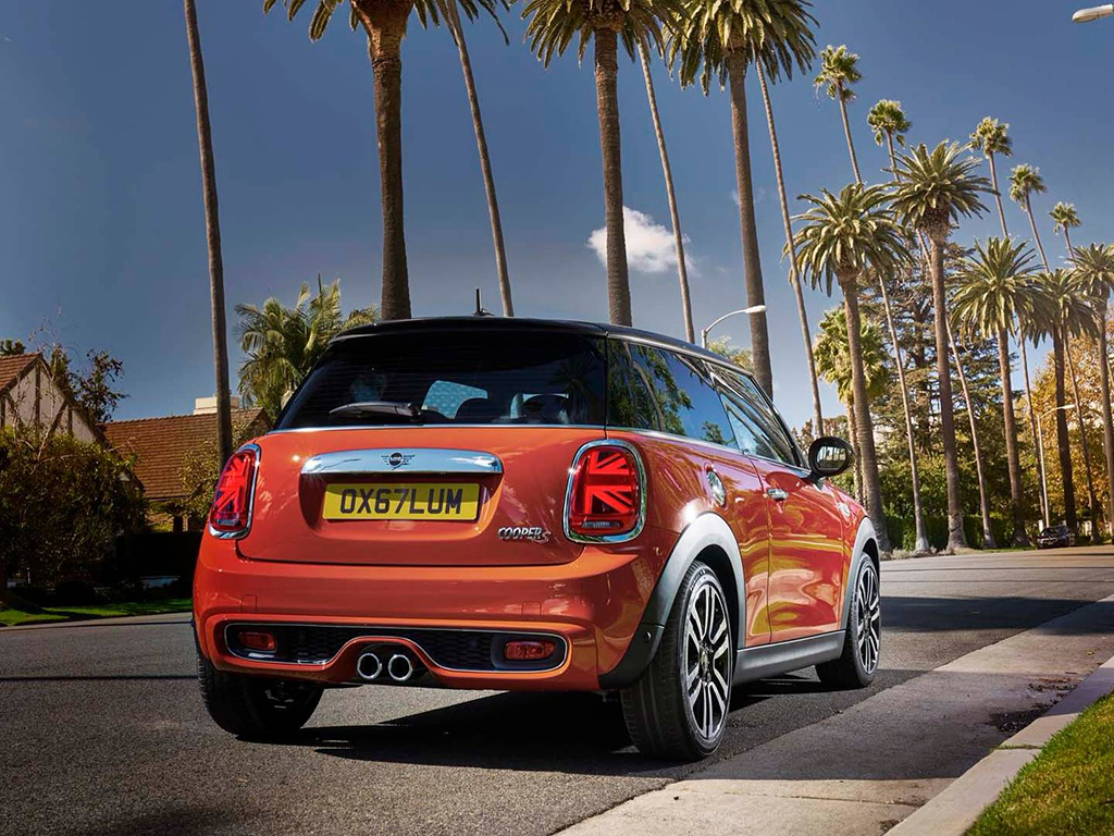 2019 Mini Cooper range gets subtle updates | DriveArabia