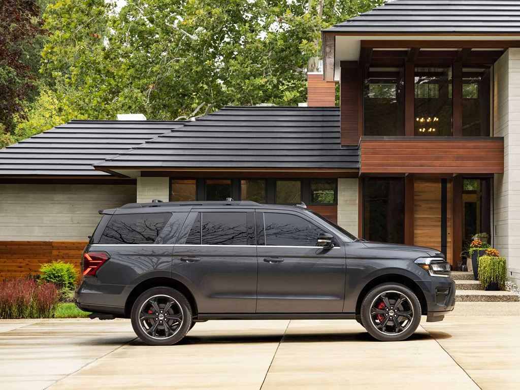 2022 Ford Expedition gets refreshed with two new variants | DriveArabia