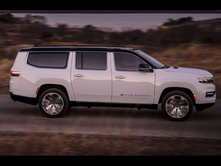 Jeep Wagoneer L and Grand Wagoneer L debuts, stretching the big SUVs ...