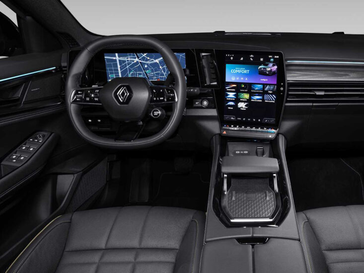 Renault Austral enters crossover market with rear-wheel steering ...