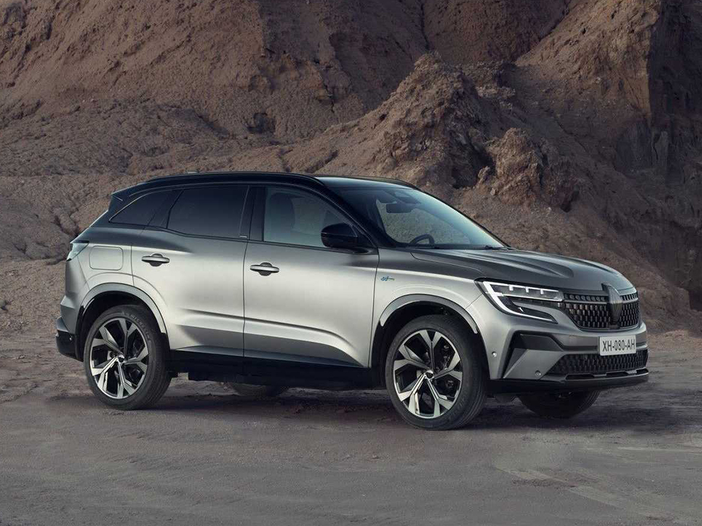 Renault Austral enters crossover market with rear-wheel steering ...