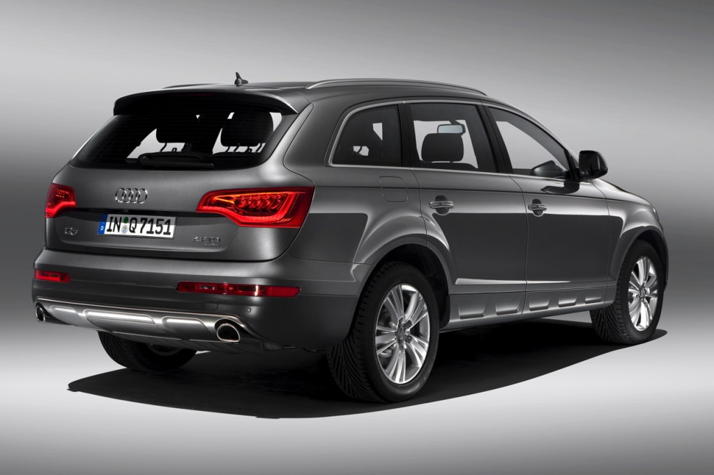 Audi Q7 2010 gets very minor facelift | DriveArabia