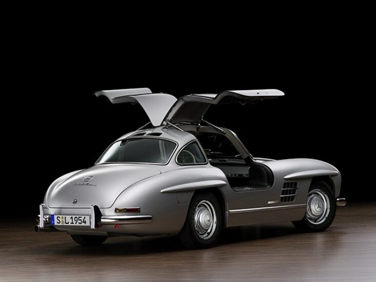 Mercedes-Benz SL Gullwing makes comeback | DriveArabia