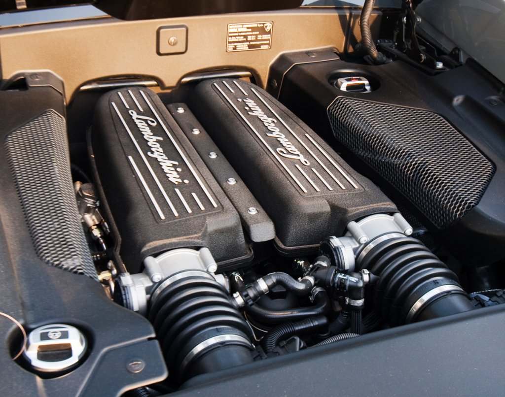 Lamborghini Gallardo LP 550-2 Balboni in UAE | DriveArabia