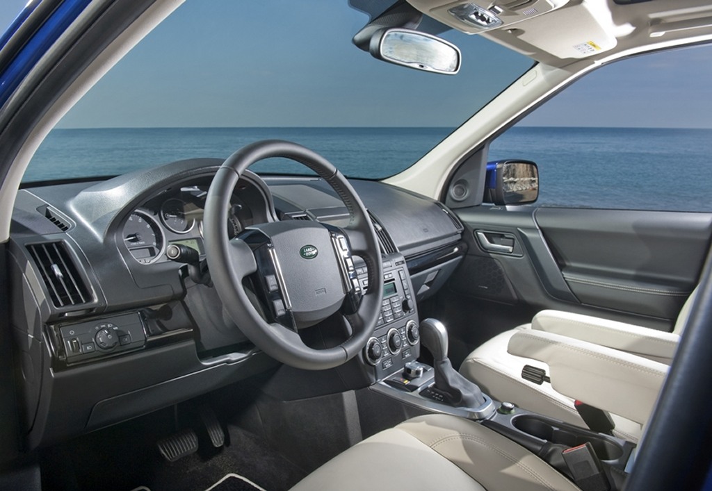 Land Rover LR2 and LR4 2011 released in UAE & GCC | DriveArabia