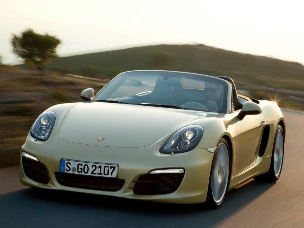 Porsche Boxster 2013 redesigned to look the same | DriveArabia