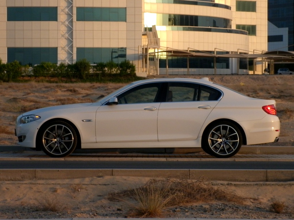 2011 BMW 550i | DriveArabia