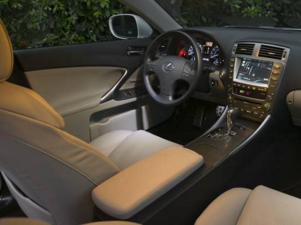 2007 Lexus IS 300 | DriveArabia