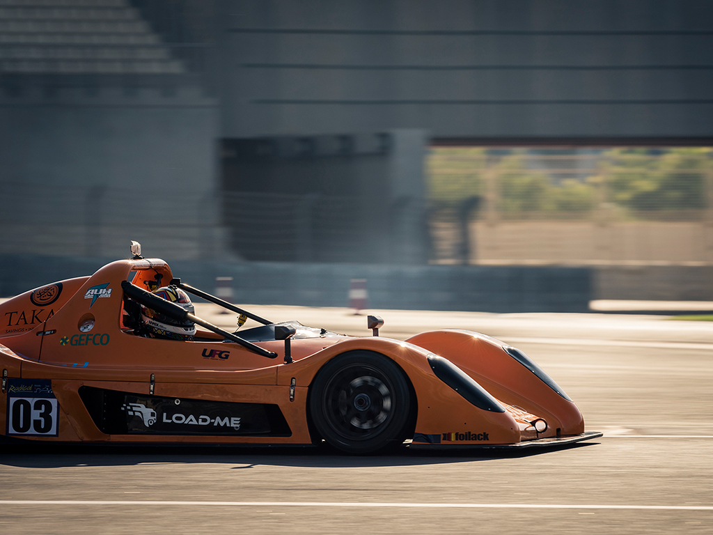 We ride along in a Radical racecar at Dubai Autodrome | DriveArabia