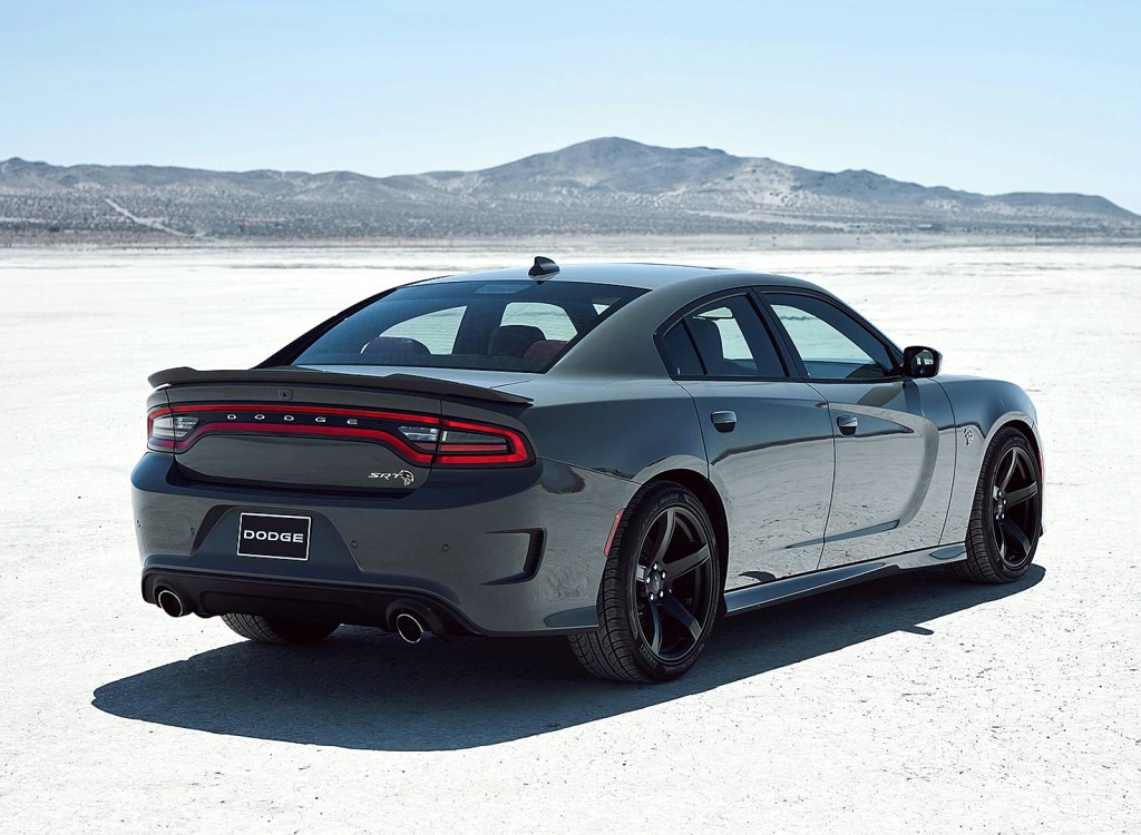2019 Dodge Charger R/T and Hellcat gets updates | DriveArabia