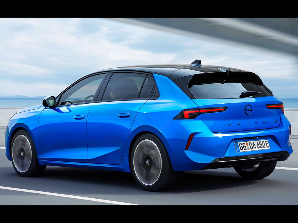 2023 Opel Astra EV Hatchback and Wagon debuts in Europe
